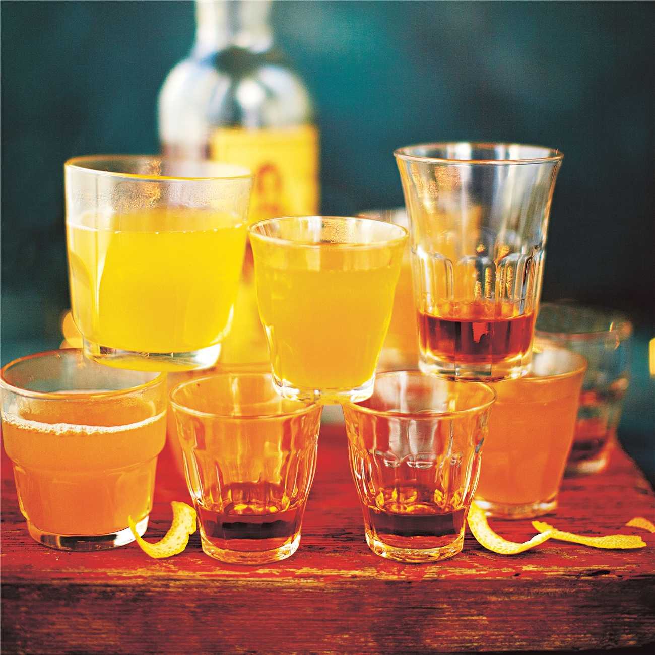 Jamie's Hot Rummy Lemonade Recipe | Woolworths